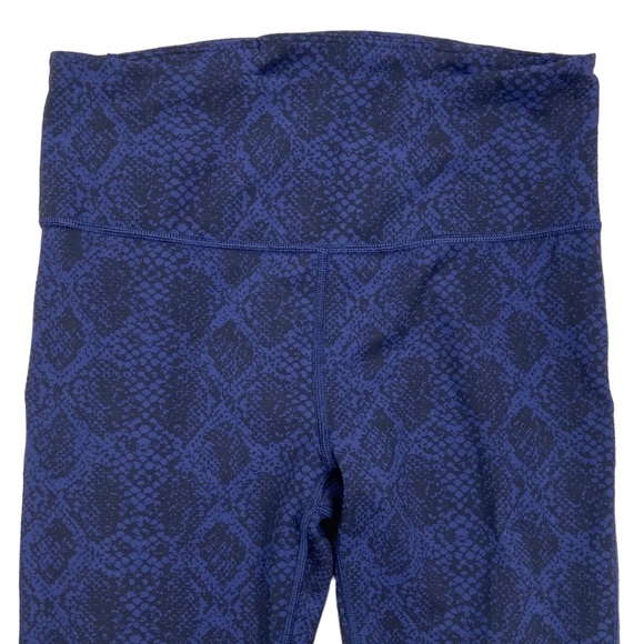Athleta | Pants & Jumpsuits | Athleta Ultimate 78 Tight Legging Snake Python Blue Black Xs ...